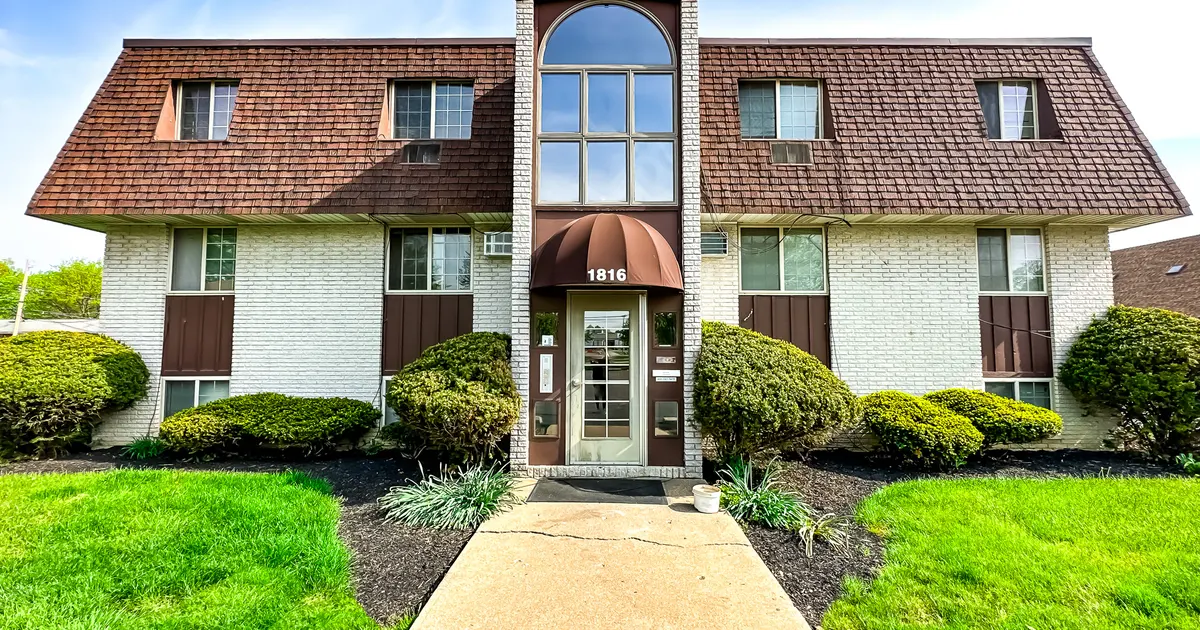 Home | Kingston Square